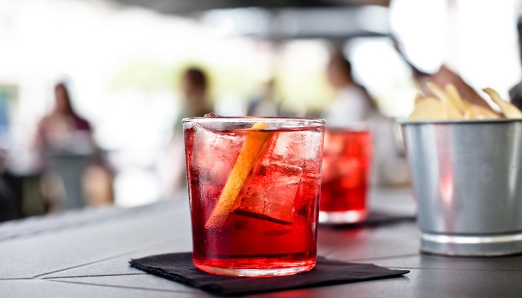 Aperitivo in Florence: the best Negroni and snacks in the city