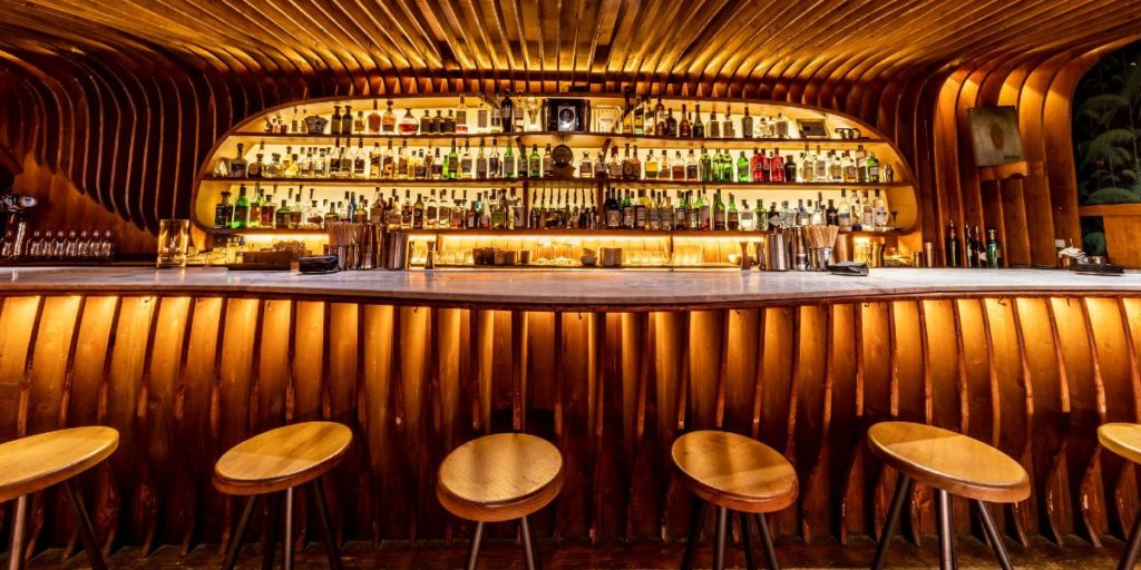 What makes the world's best bars? Joel Harrison shares his criteria